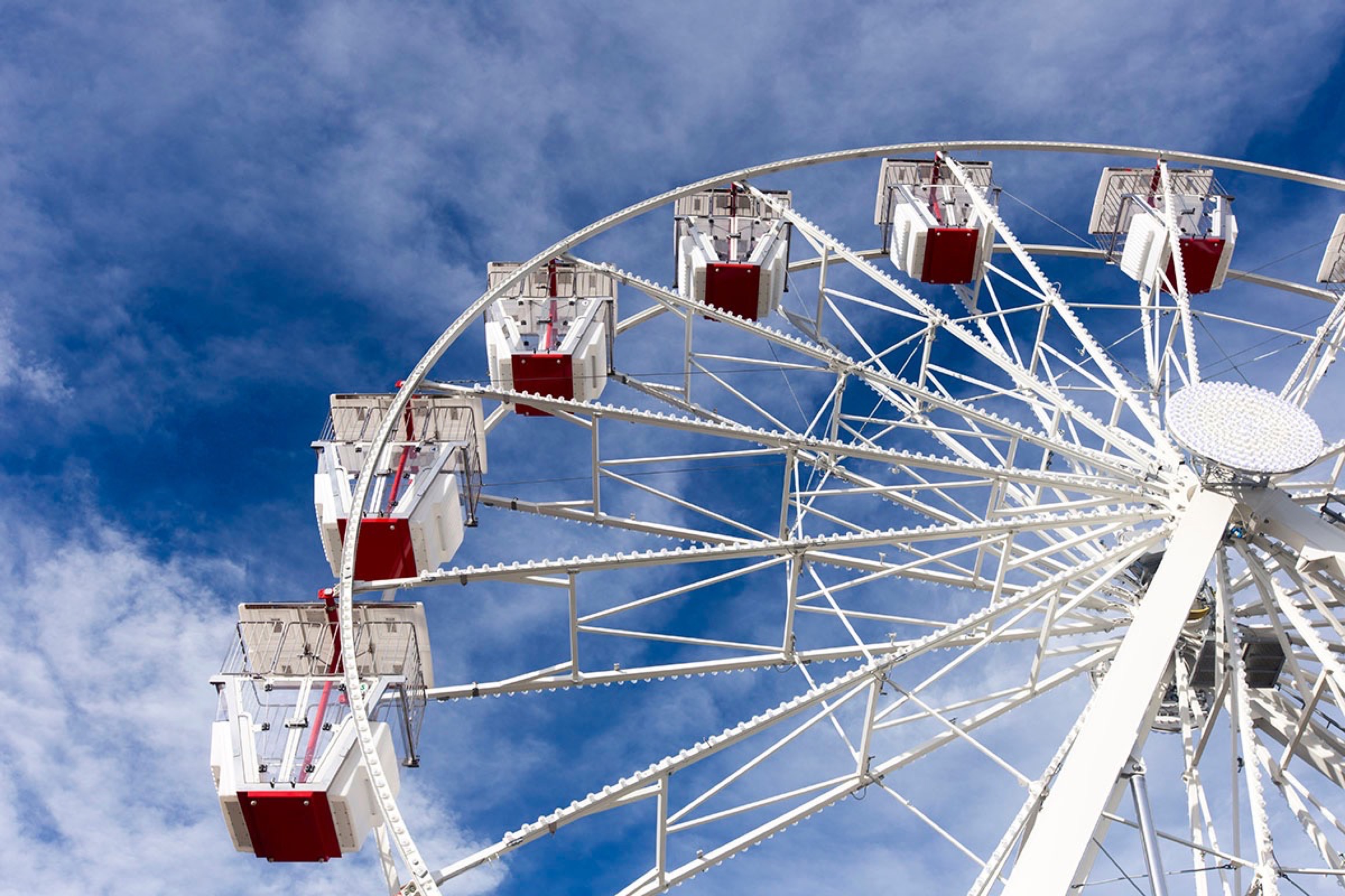 FERRIS WHEEL 22 MT – NEW ROAD MODEL - Technical Park - Amusement Rides ...